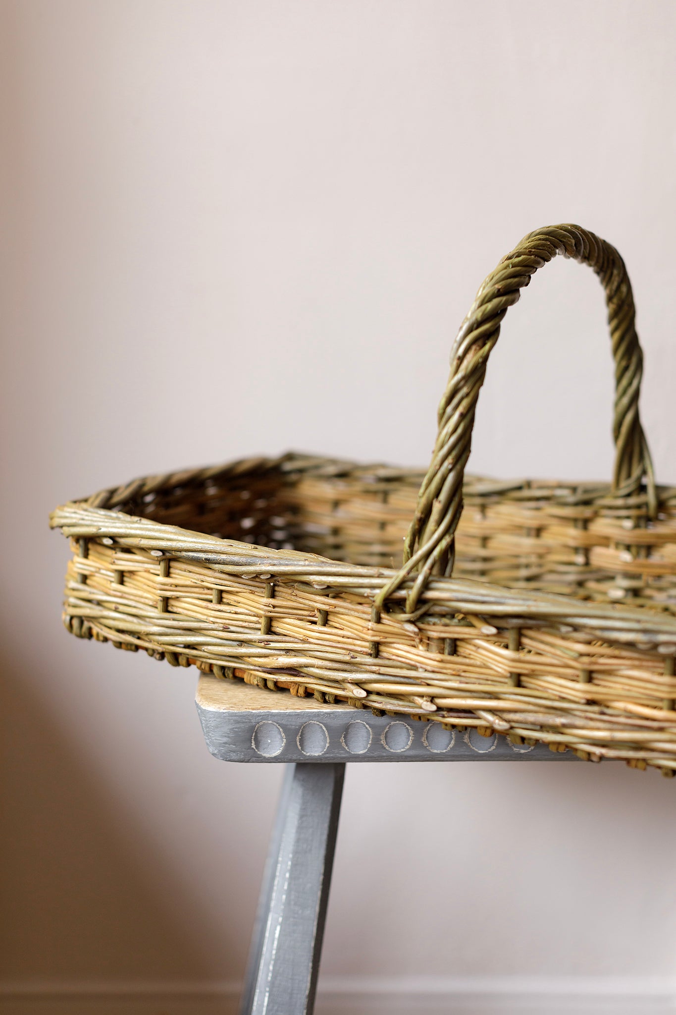 Fruit or Flower Willow Basket – The Merchant's Table