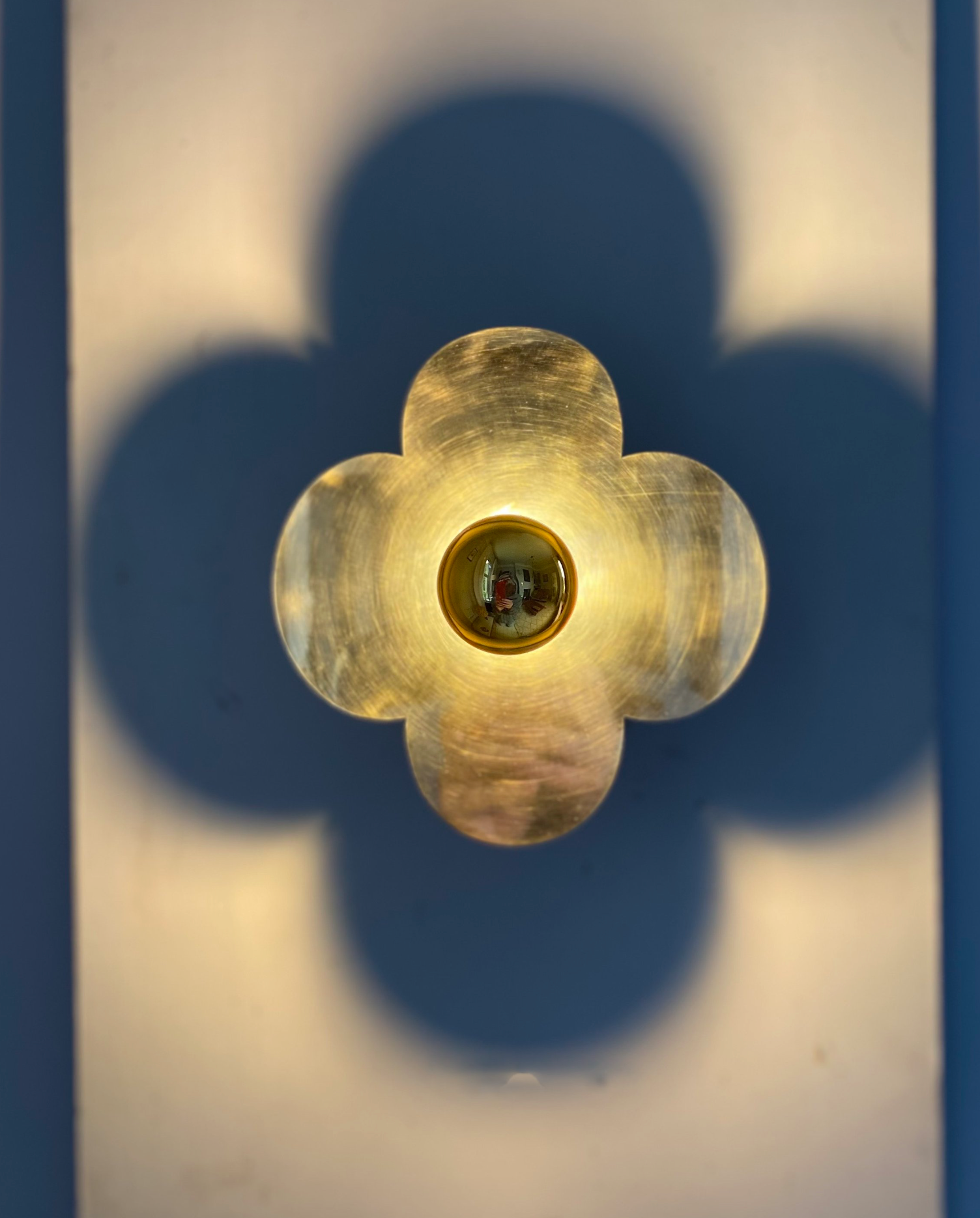 Fleur, Brass Wall Light – The Merchant's Table
